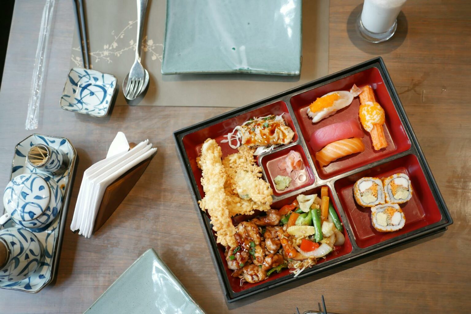 The Fascinating History of the Japanese Bento Box - Spoonful of Asia